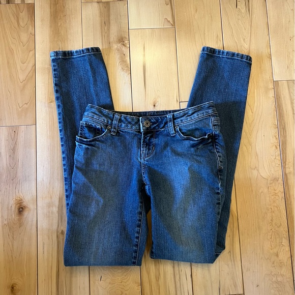 Guess | Jeans | Guess Low Rise Skinny Jeans Sarah Fit | Poshmark